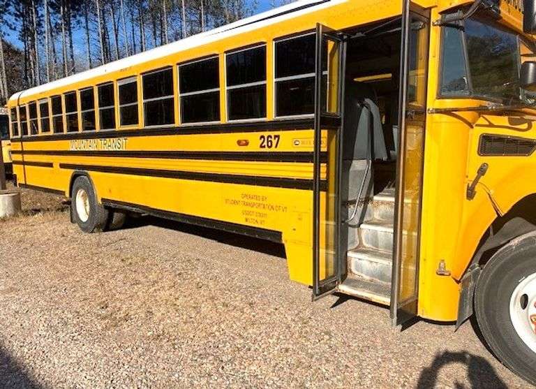 2016 BLUE BIRD BB VISION SCHOOL BUS #267 - Mathies & Sons, Inc. t/a 422 ...