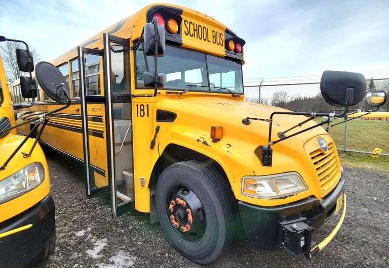 2016 BLUE BIRD BB VISION SCHOOL BUS #181 - Mathies & Sons, Inc. t/a 422 ...