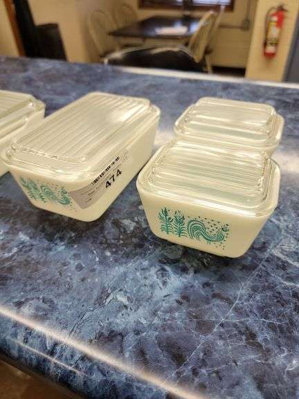 Vintage Pyrex Refrigerator Set w/ Lids- 1 Chip - Baer Auctioneers ...
