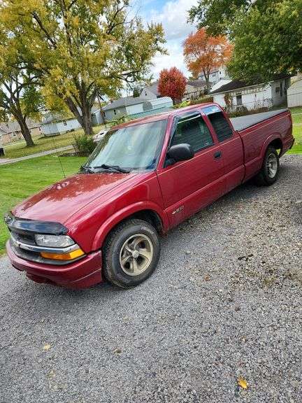 1999 Chevy S10 w/ 127k Miles, 2WD, 4.3L Engine, Runs and Drives vin ...