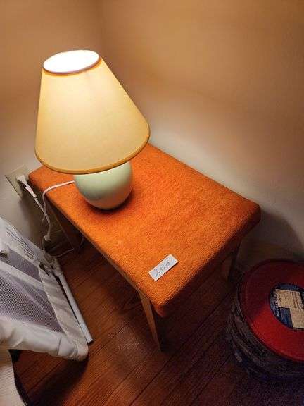 Lamp, Stool - Baer Auctioneers - Realty, LLC