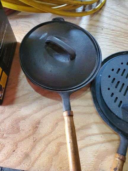 Taiwan Cast Iron Cookware, Skillet and Griddle - Baer Auctioneers ...