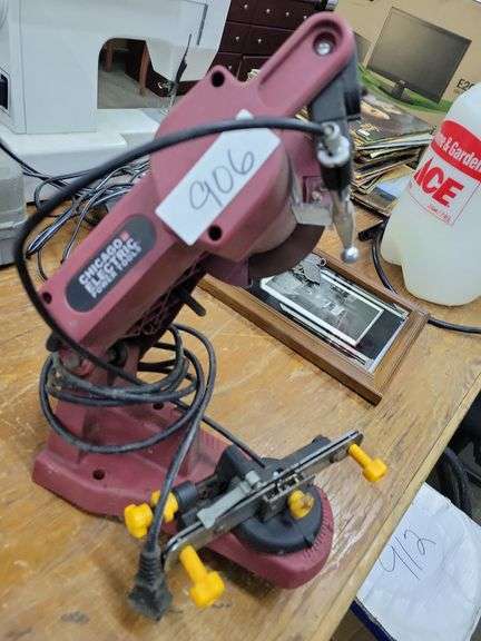 Chicago Electric Table Grinder - Baer Auctioneers - Realty, LLC