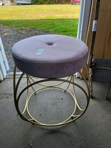Vanity Stool - Baer Auctioneers - Realty, LLC