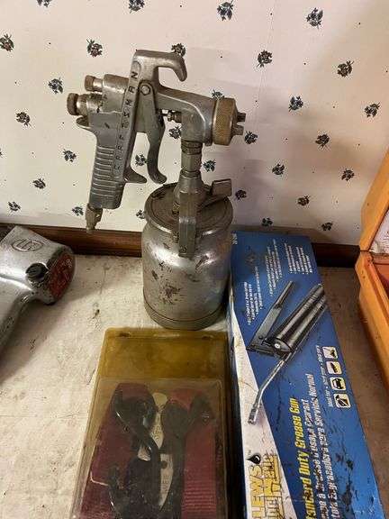 Paint Sprayer, Grease Gun, Ratchet Strap, Staples - Baer Auctioneers ...