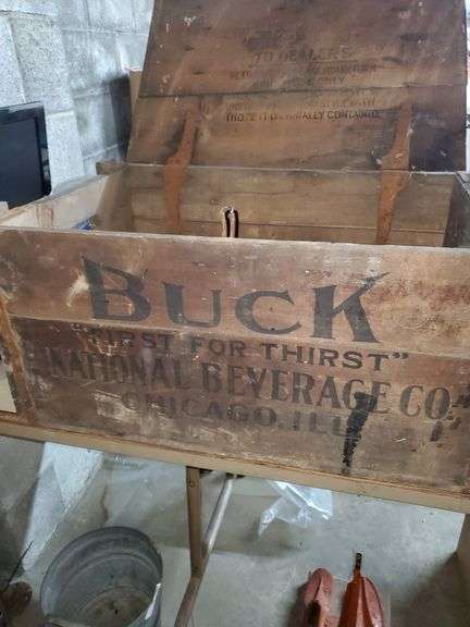 Buck Beverage Crate - Baer Auctioneers - Realty, LLC