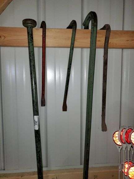 Spud Bar & Pry Bars - Baer Auctioneers - Realty, LLC