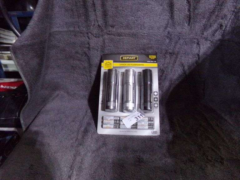 Defiant 3-Pack Flashlights - Baer Auctioneers - Realty, LLC