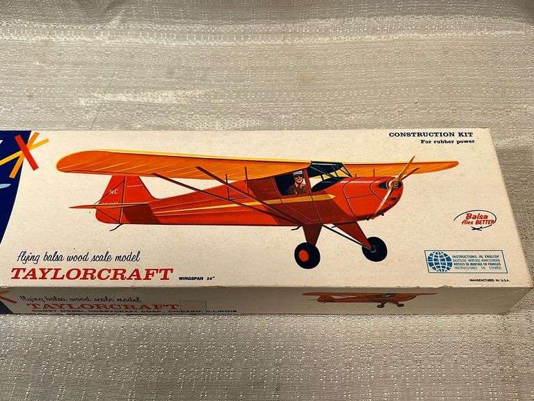 3203-98 Comet Taylorcraft - 22 inch Wingspan Balsawood Flying Model ...