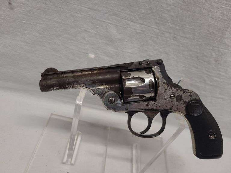H&R Hammerless 38 S&W Revolver - Baer Auctioneers - Realty, LLC