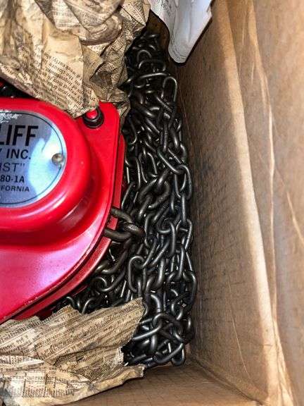 Ratcliff 1 Ton Hoist - Baer Auctioneers - Realty, LLC