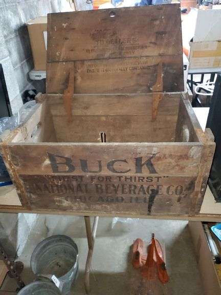 Buck Beverage Crate - Baer Auctioneers - Realty, LLC