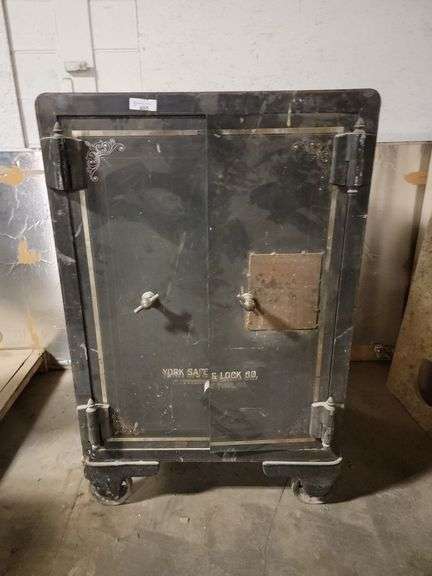 York Safe & Lock Co Antique Safe, Pittsburgh,Pa - Baer Auctioneers ...