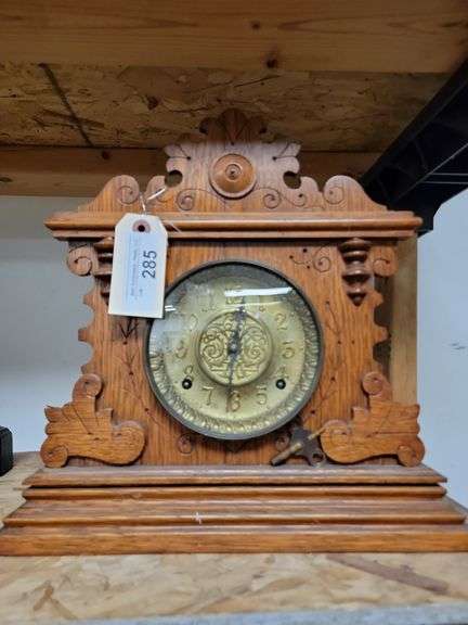 Ingram Antique Mantle Clock, Has Key - Baer Auctioneers - Realty, LLC
