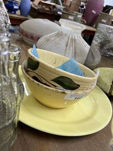 Ovenware 3 Bowls & Plate Set, Small Ceramic Vase - Baer Auctioneers ...