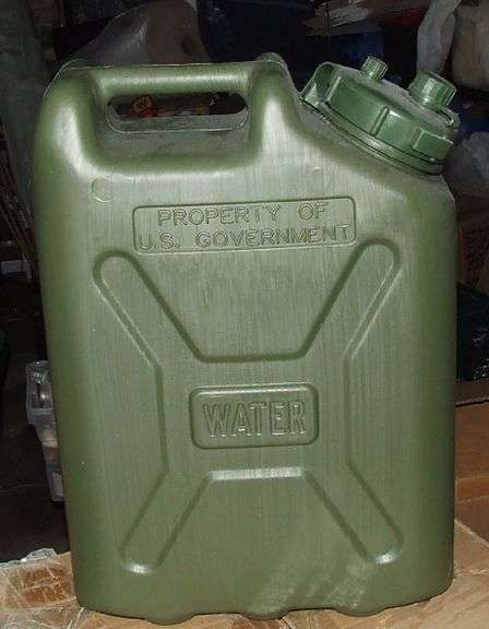 US GI 5 Gallon Plastic Water Can - Baer Auctioneers - Realty, LLC