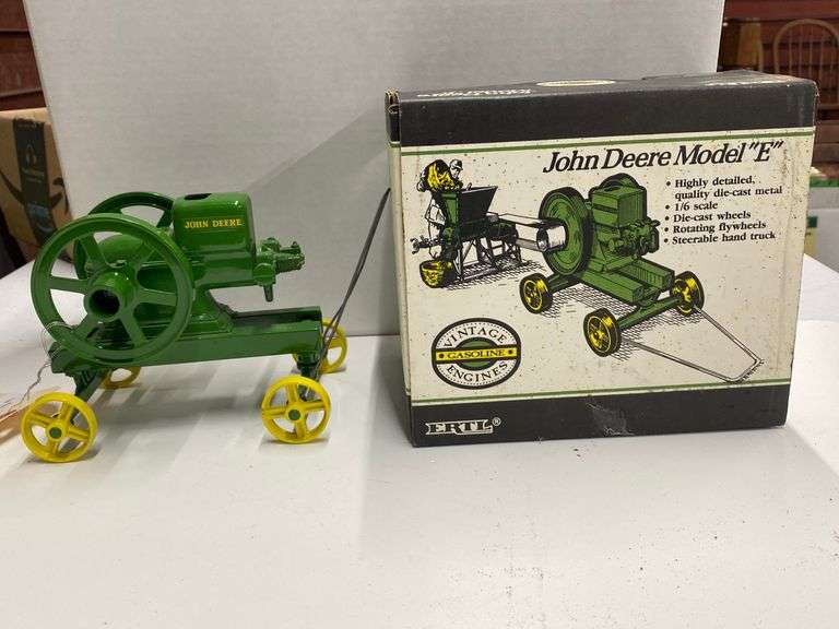 ERTL John Deere Model E Engine - Baer Auctioneers - Realty, LLC