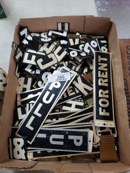 Box of Tin Letters & Signs - Baer Auctioneers - Realty, LLC