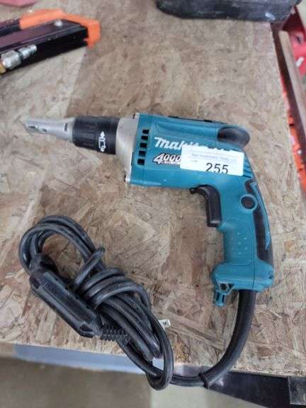 Makita Screw Gun - Works - Baer Auctioneers - Realty, LLC