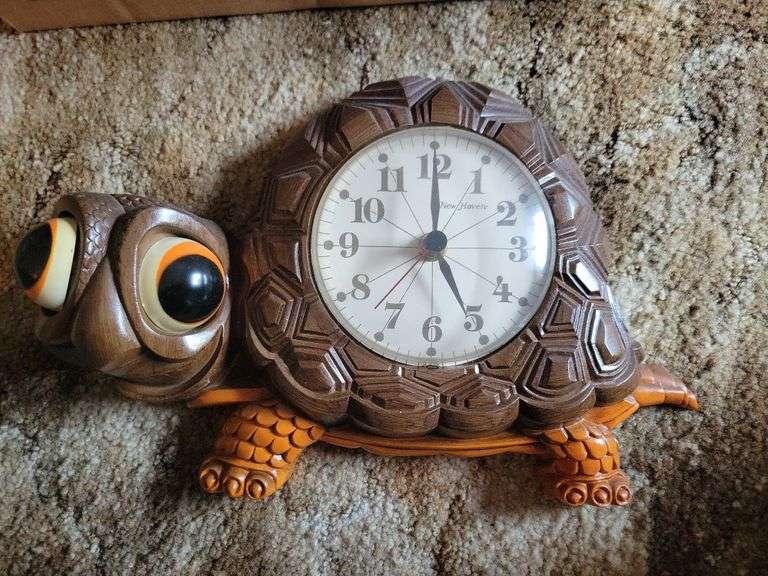1970's New Haven Turtle Clock - Baer Auctioneers - Realty, LLC