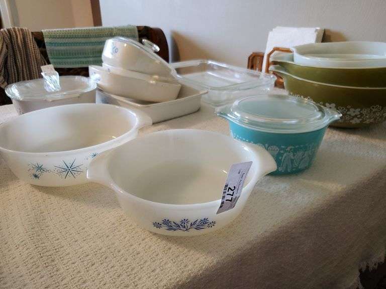 Vintage Pyrex, Anchor Hocking, Fire King - Baer Auctioneers - Realty, LLC