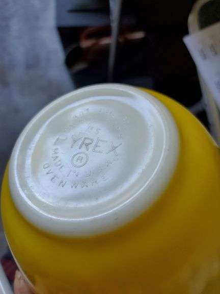 3 Piece Yellow Pyrex Mixing Bowl Set - Baer Auctioneers - Realty, LLC