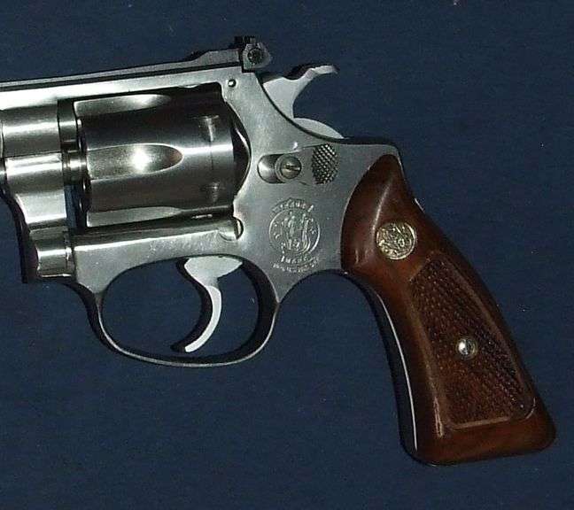 Smith & Wesson 651-1 Target Kit Gun 22 Mag Pistol - Baer Auctioneers ...