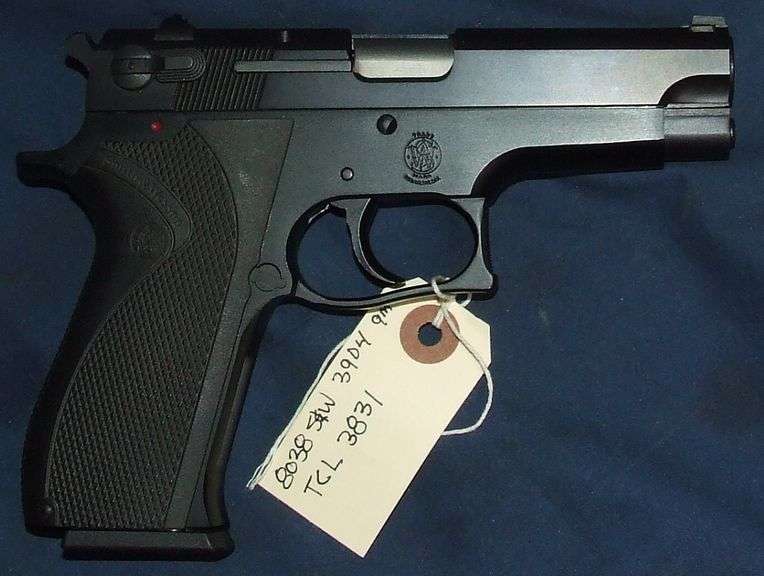 Smith & Wesson 3904 9mm Pistol - Baer Auctioneers - Realty, LLC