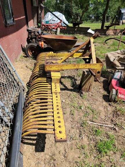 3 Point Hitch Rock Rack - Baer Auctioneers - Realty, LLC