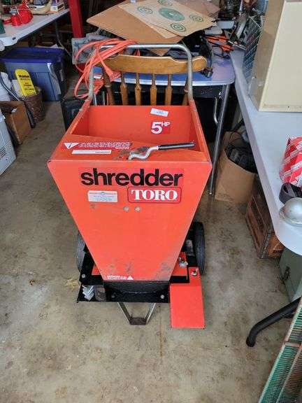 Toro Wood Chipper - Baer Auctioneers - Realty, LLC