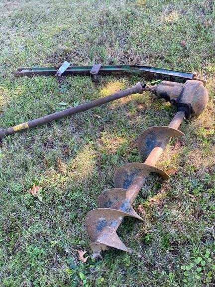 Green line PTO Driven Auger - Baer Auctioneers - Realty, LLC