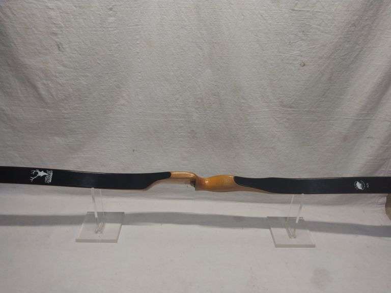 Bear stag hunter recurve bow - Baer Auctioneers - Realty, LLC