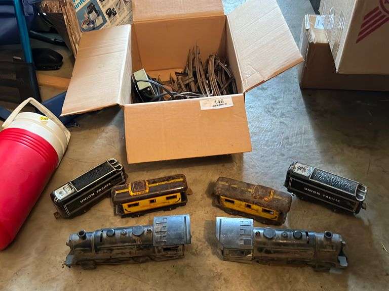 Vintage Train Set, 2 Engine and Tender Pairs, Tracks and 2 Passenger ...