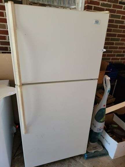 Roper By Whirlpool Refrigerator, Works - Baer Auctioneers - Realty, LLC