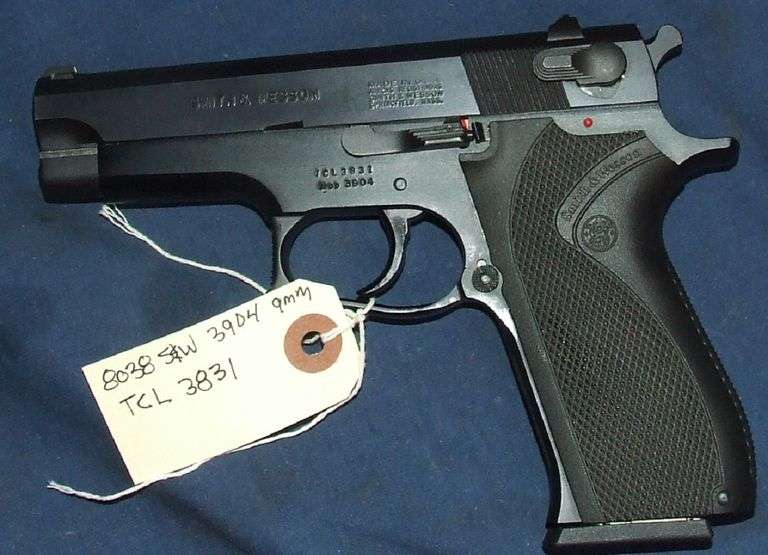 Smith & Wesson 3904 9mm Pistol - Baer Auctioneers - Realty, LLC