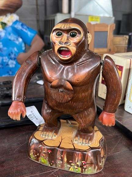 Vintage Battery Operated Tin Toy Monkey - Baer Auctioneers - Realty, LLC