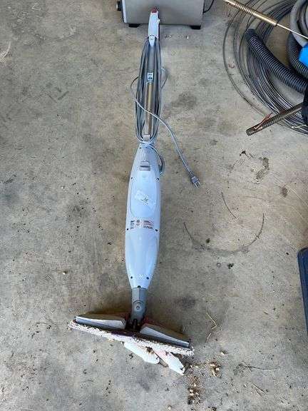 Shark Electric Sweeper - Baer Auctioneers - Realty, LLC