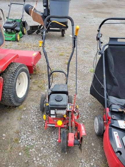 Homelite Edger 79cc, Runs - Baer Auctioneers - Realty, LLC