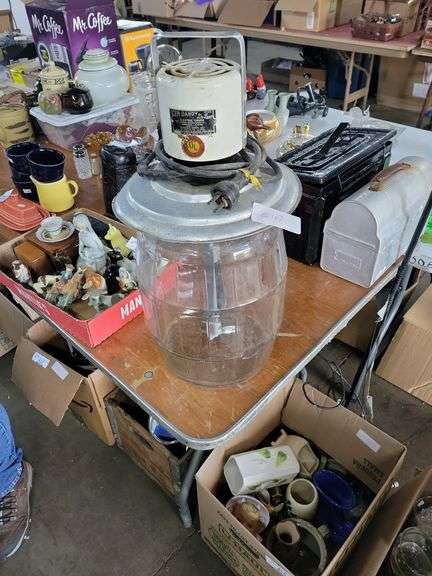 Vintage Gem Dandy Electric Butter Churn - Baer Auctioneers - Realty, LLC