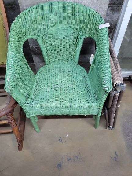 Green Wicker Chair and Chaise Lounge - Baer Auctioneers - Realty, LLC