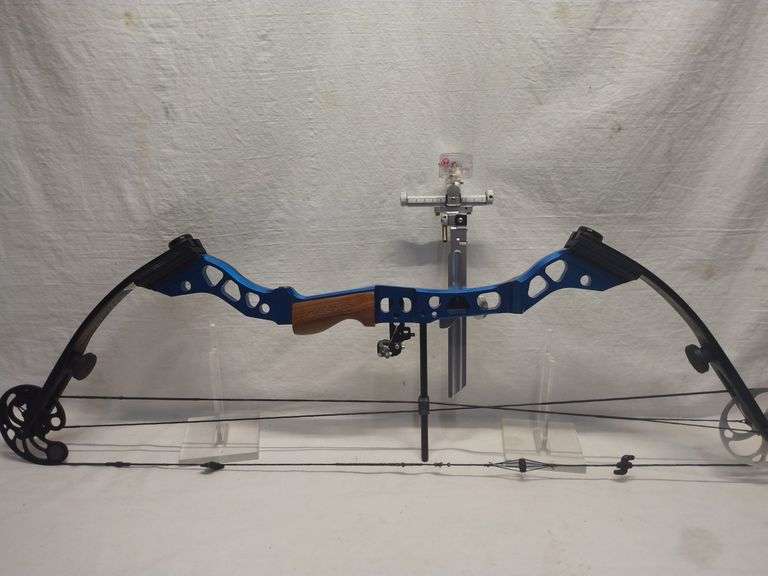 Matthews MQ1 Solo Cam compound bow - Baer Auctioneers - Realty, LLC