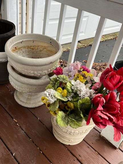 Assorted Decorative Flower Pots - Baer Auctioneers - Realty, LLC