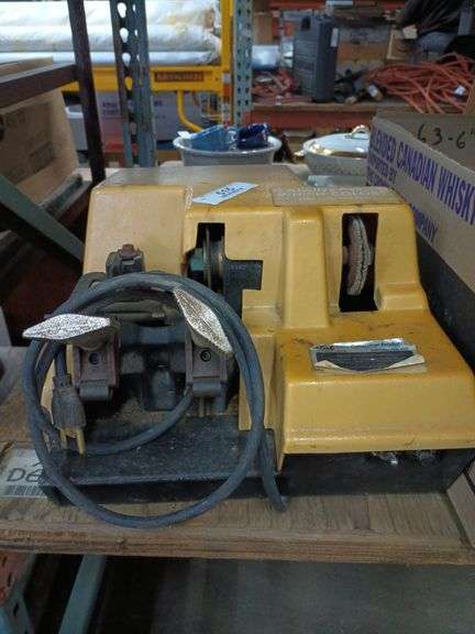 Vintage Cole Key Cutting Machine - Baer Auctioneers - Realty, LLC