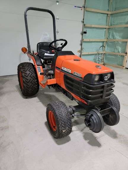 2003 Kubota B7500 HST 4WD 25 HP 889 Hr. - Baer Auctioneers - Realty, LLC