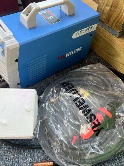 Yes Welder Welder & Accessories - Baer Auctioneers - Realty, LLC