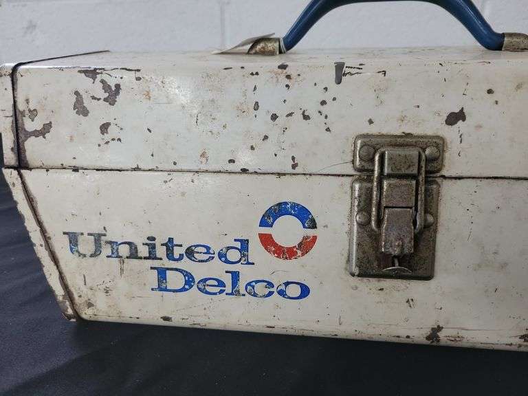 United Delco Tool Box - Baer Auctioneers - Realty, LLC