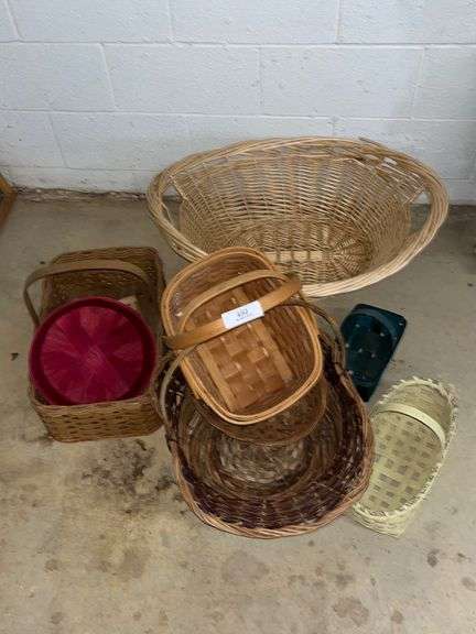 Assorted Wicker Baskets - Baer Auctioneers - Realty, LLC