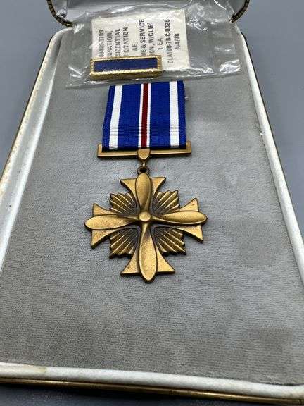 U.S. Distinguished Flying Medal and Bar Box Set - Baer Auctioneers ...