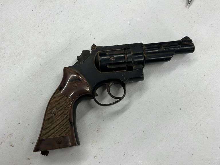 Crosman Model 38C Air Pistol - Baer Auctioneers - Realty, LLC