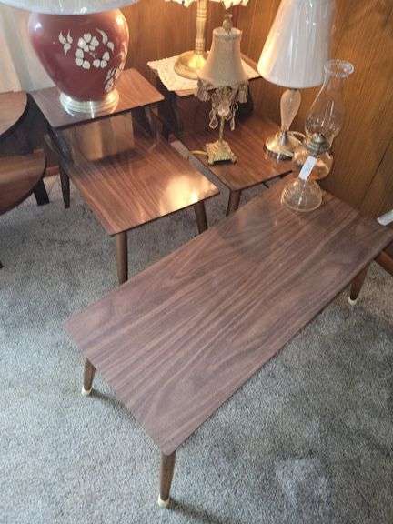Matching End Tables with Coffee Table, 2 Side Tables - Baer Auctioneers ...